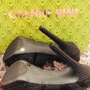 Gianni Bini | Shoes | New Tricolor Gianni Bini Heels Size 75 | Poshmark